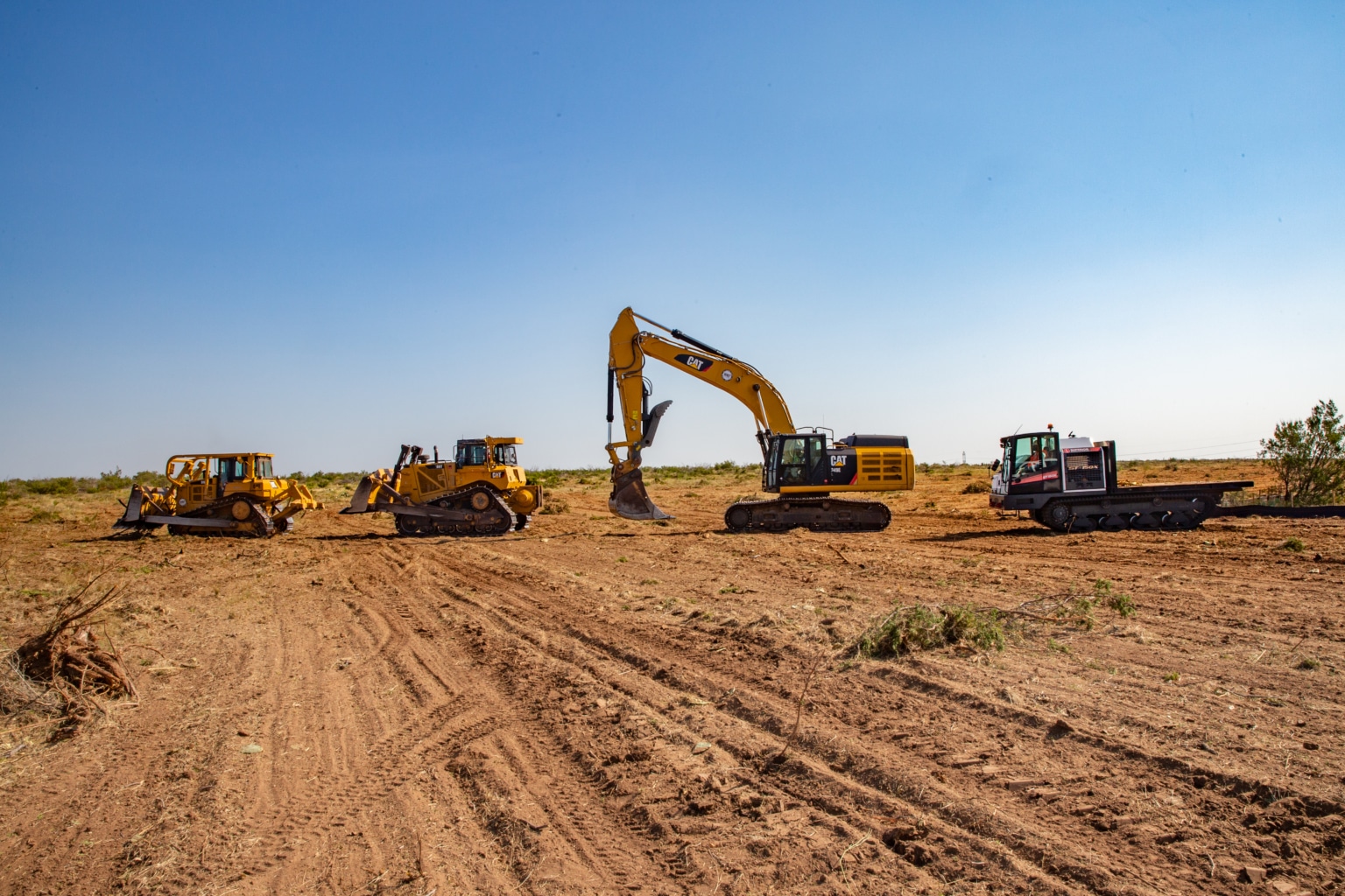 Heavy Equipment Rentals & Sales | Worldwide Machinery